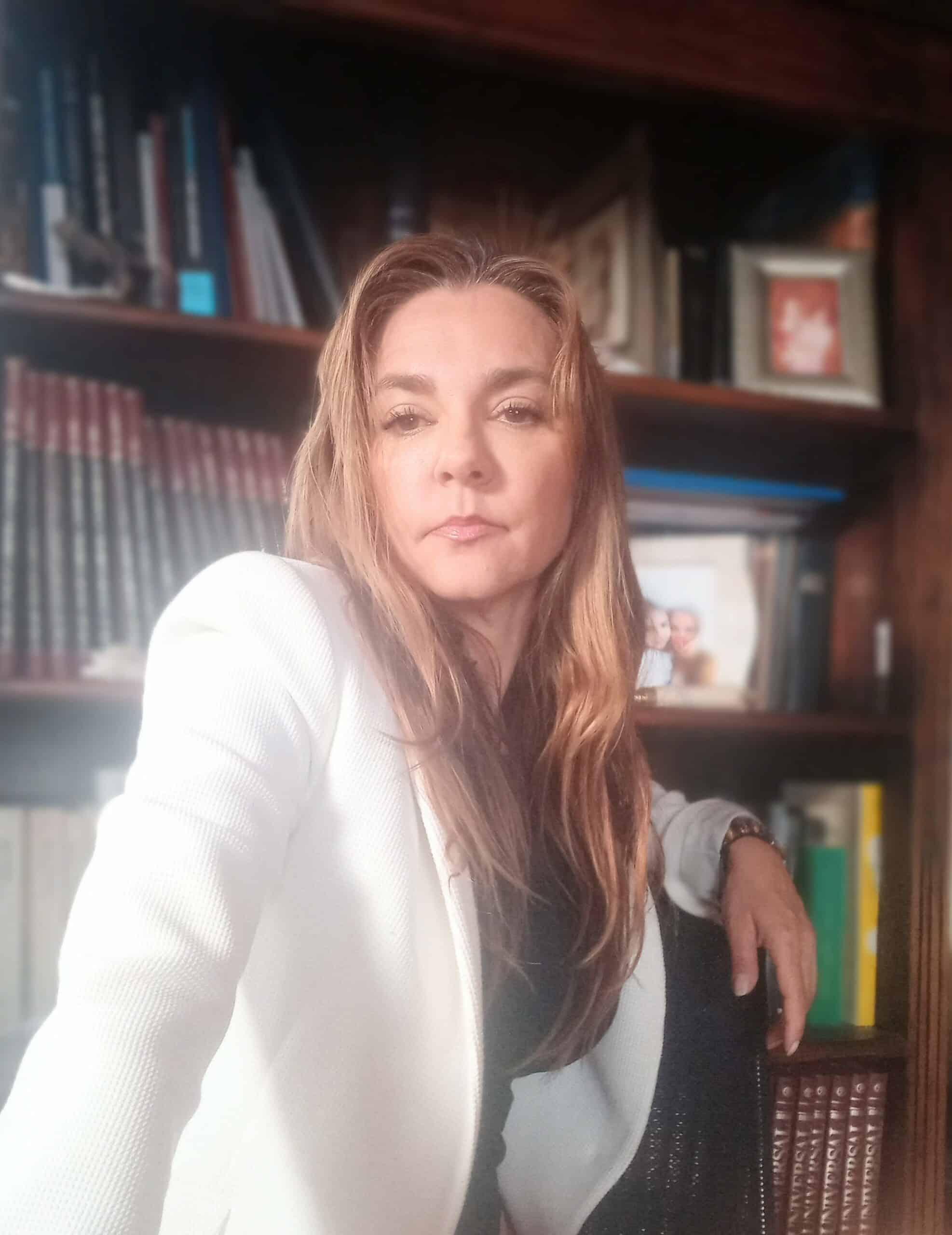 Elena Ramallo – Gritando en el desierto…
